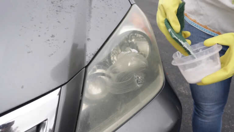 How To Clean Headlights With Baking Soda? A Natural And Eco-Friendly ...